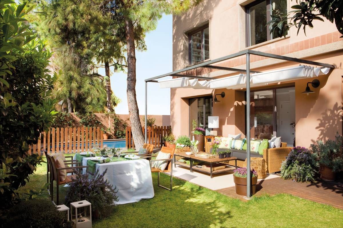 Toldos para patios: imágenes, modelos y cómo elegirlos