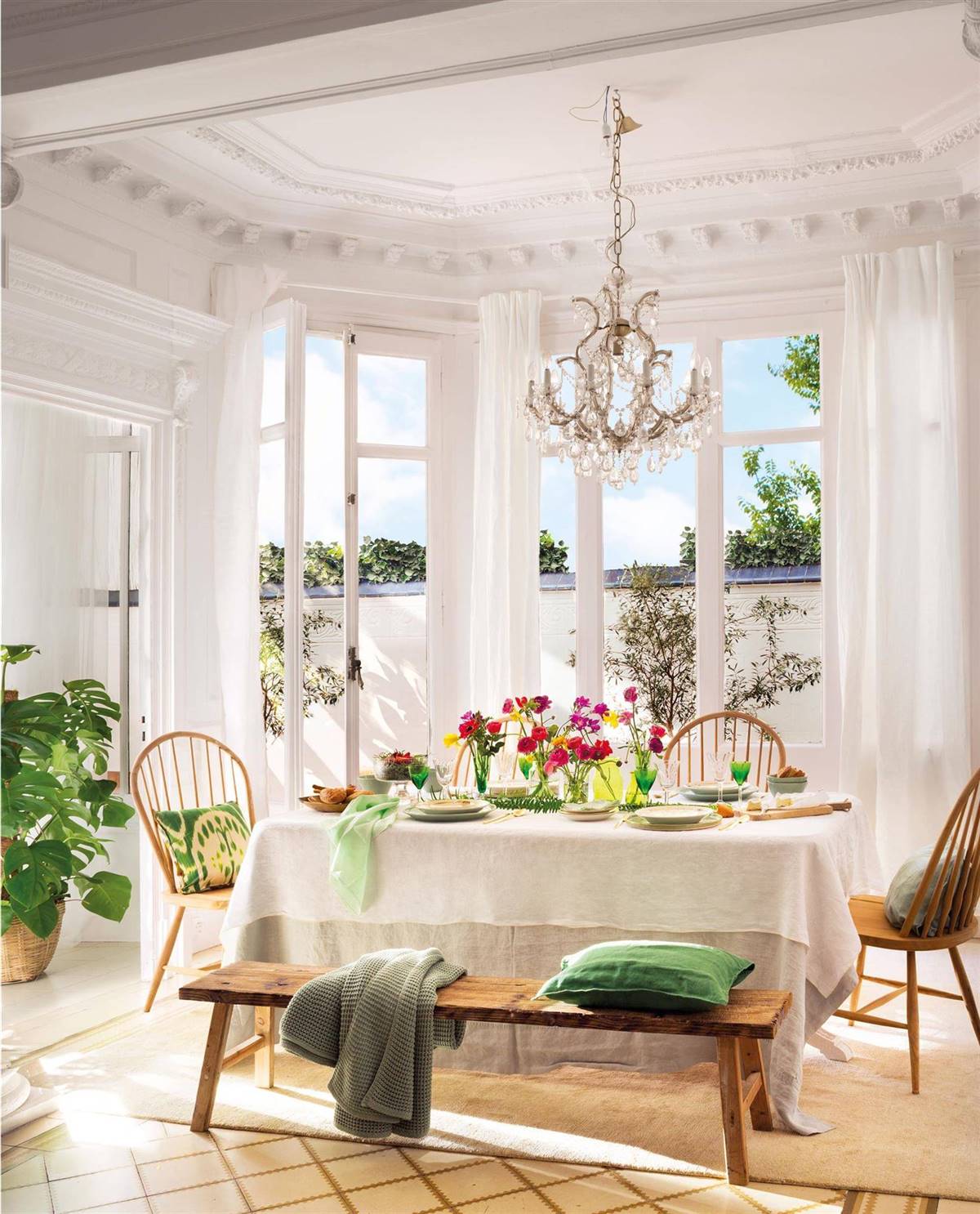 17 ideas para decorar con molduras y darle estilazo a tu casa