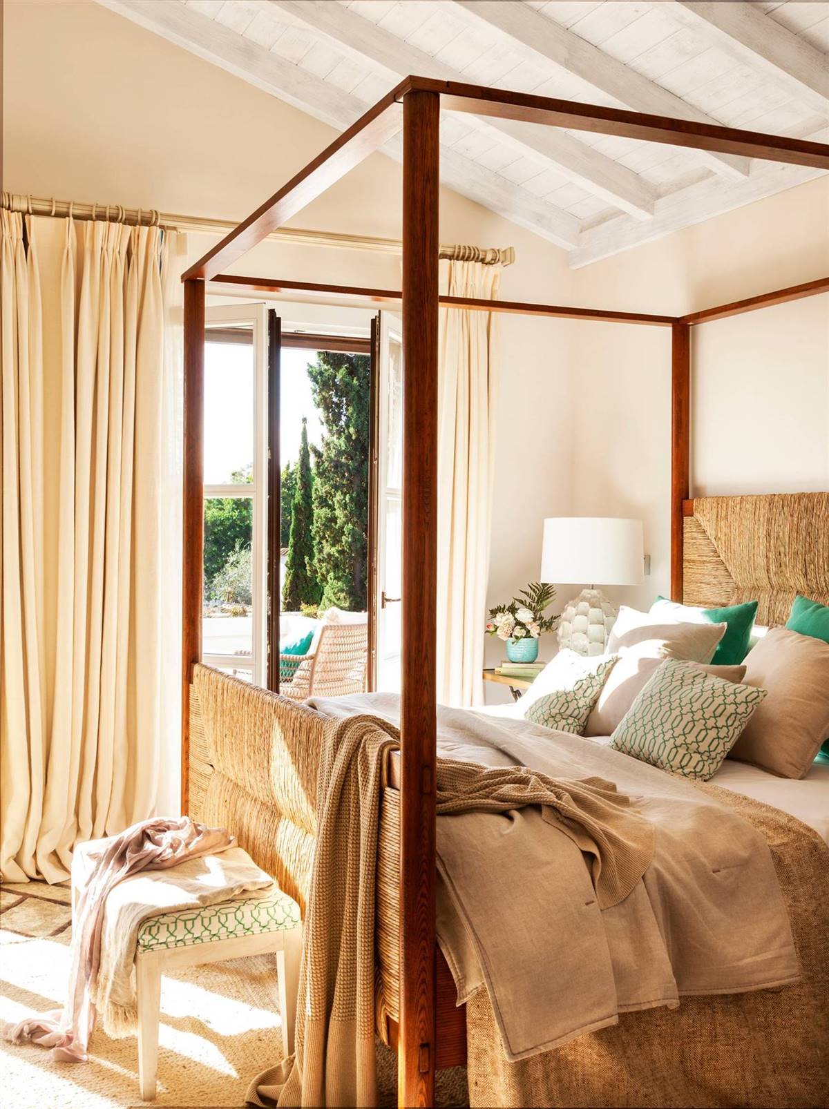 Camas con dosel: las mejores ideas para un dormitorio de ensueño