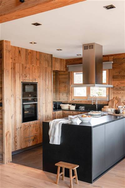 Cocinas rústicas modernas: 30 fotos e ideas llenas de encanto