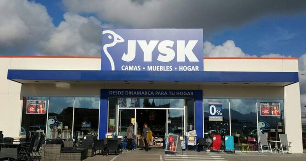 El cesto de JYSK para baños pequeños que te sorprenderá por su doble función y te ahorrará mucho ...