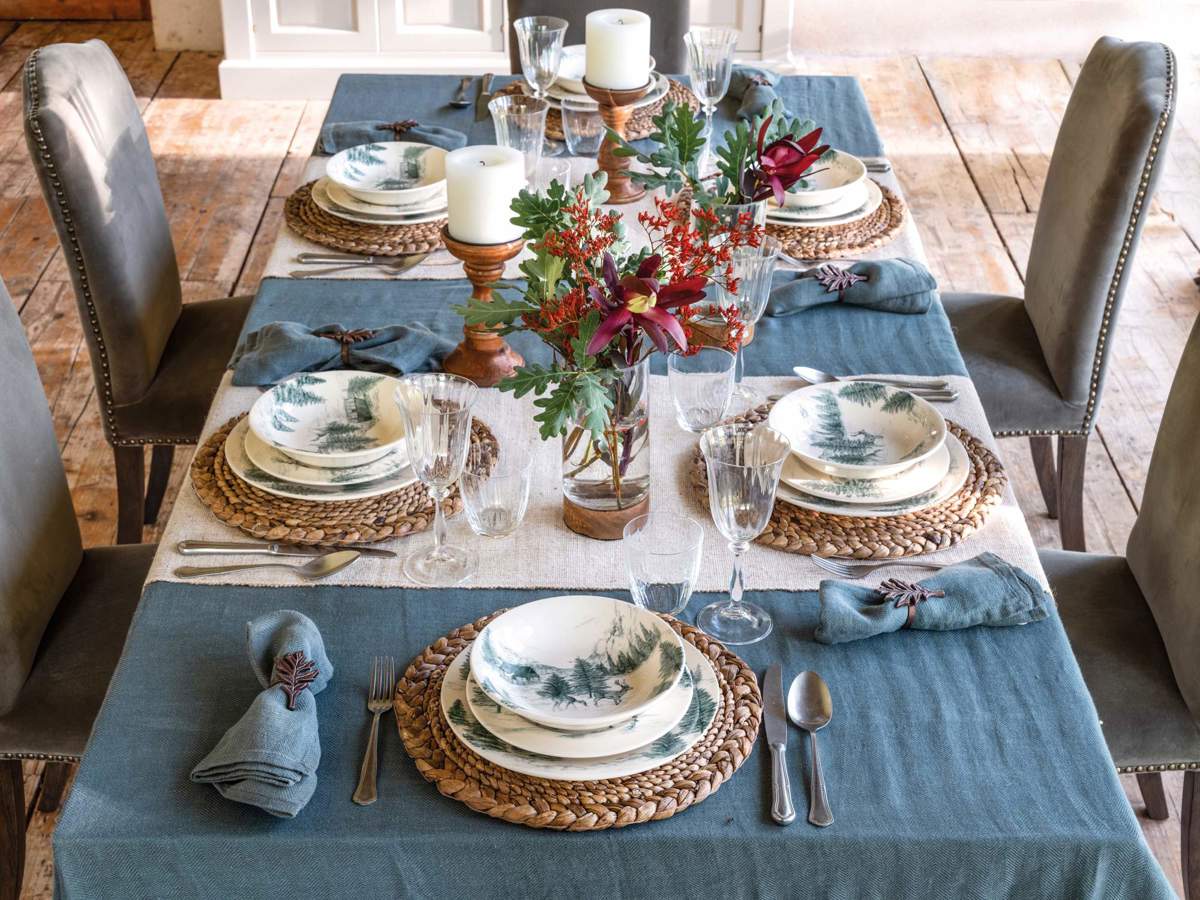 Los 12 manteles más elegantes de El Mueble para vestir la mesa de Navidad