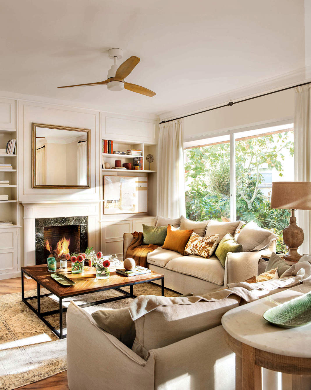 Los SALONES que verás en la revista El Mueble de este mes tienen sofás mullidos, mucho encanto y ...