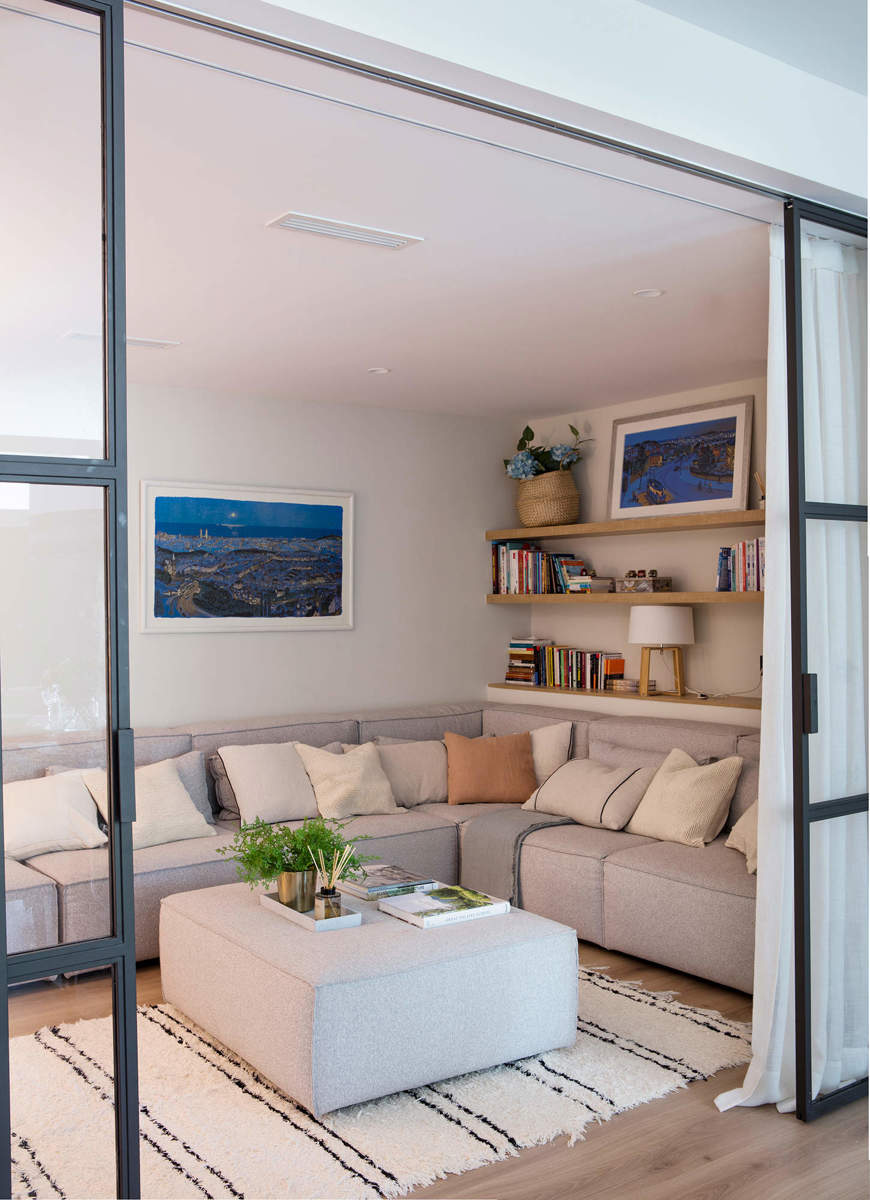 Alternativas al típico sofá-cama: aprovecha ese espacio pequeño y difícil de tu piso y decóralo ...