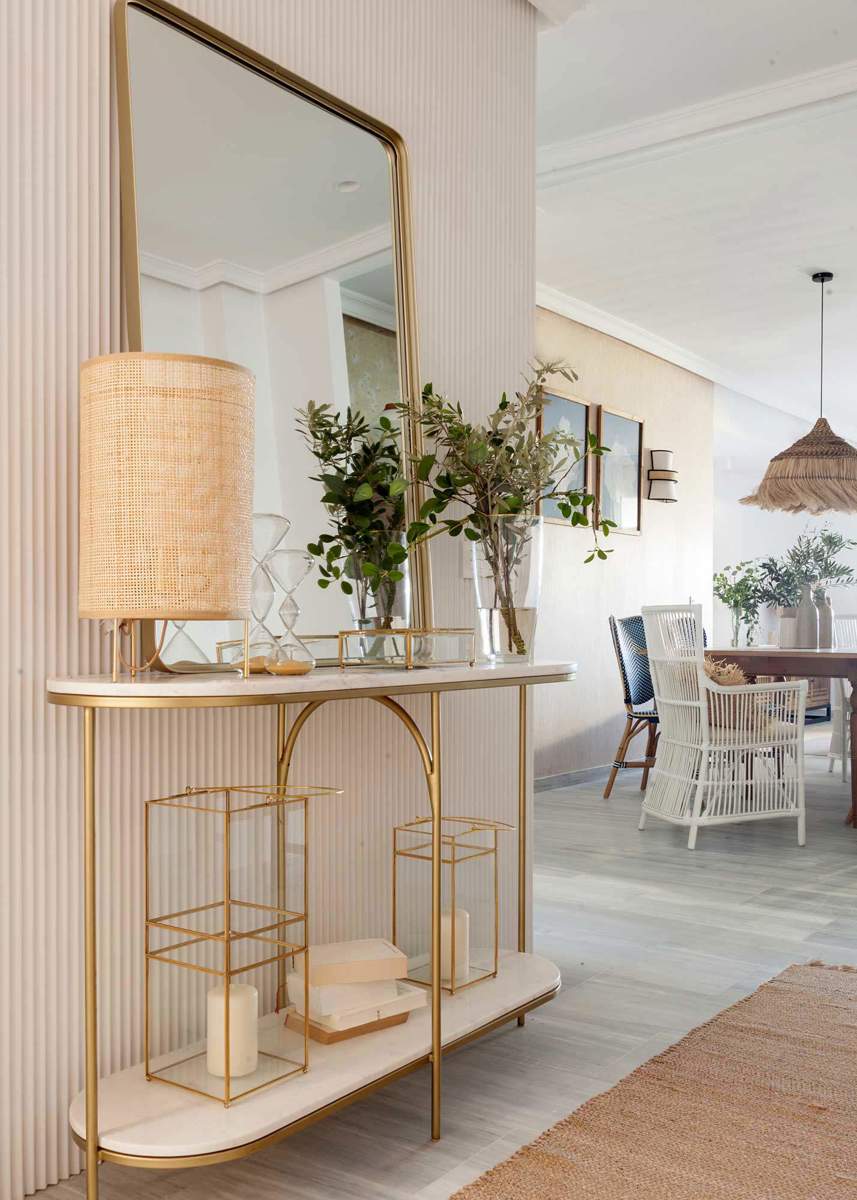 Listones de madera para recibidores pequeños: el truco de interiorista ...