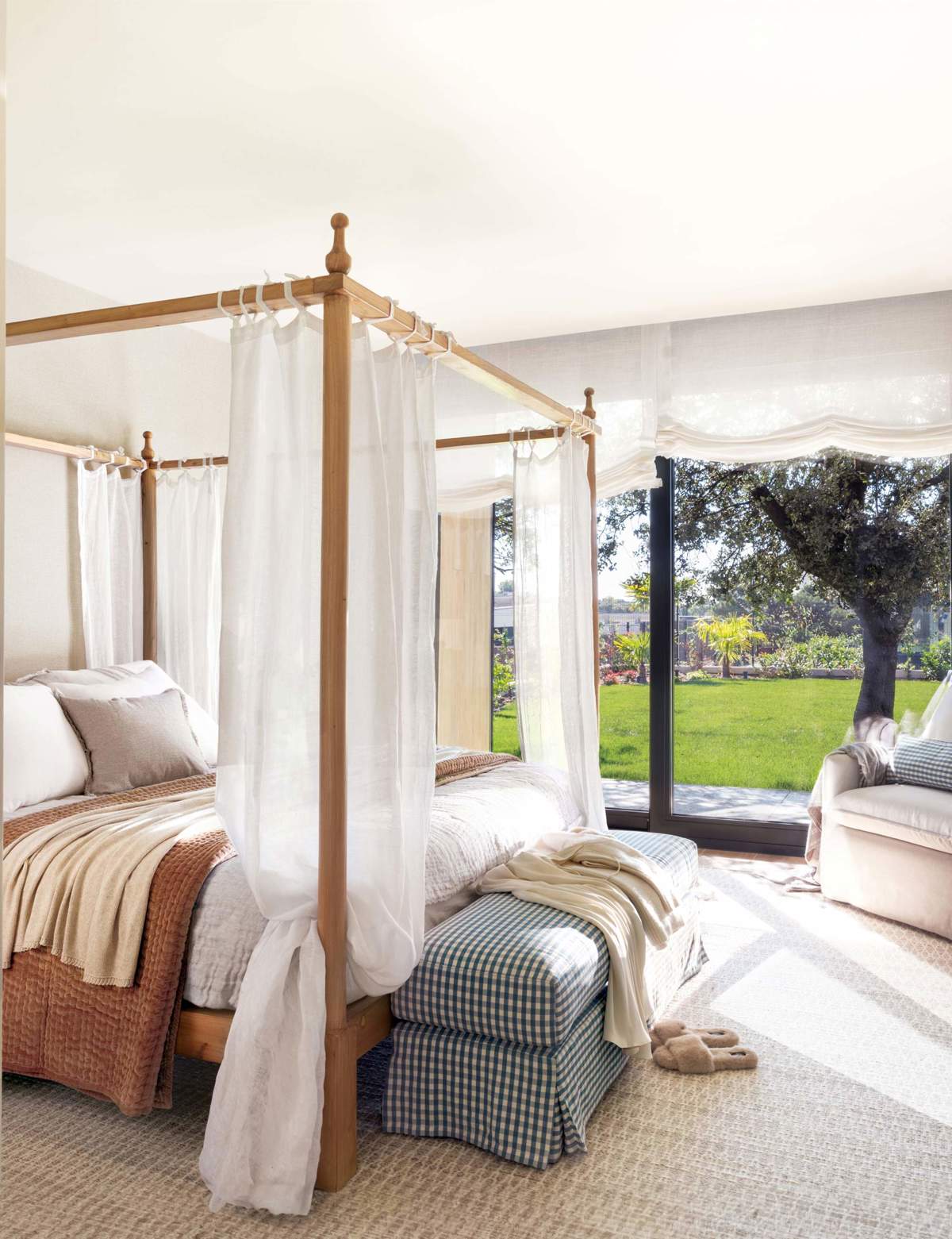 Las mujeres francesas amarán estos dormitorios de verano: con molduras ...