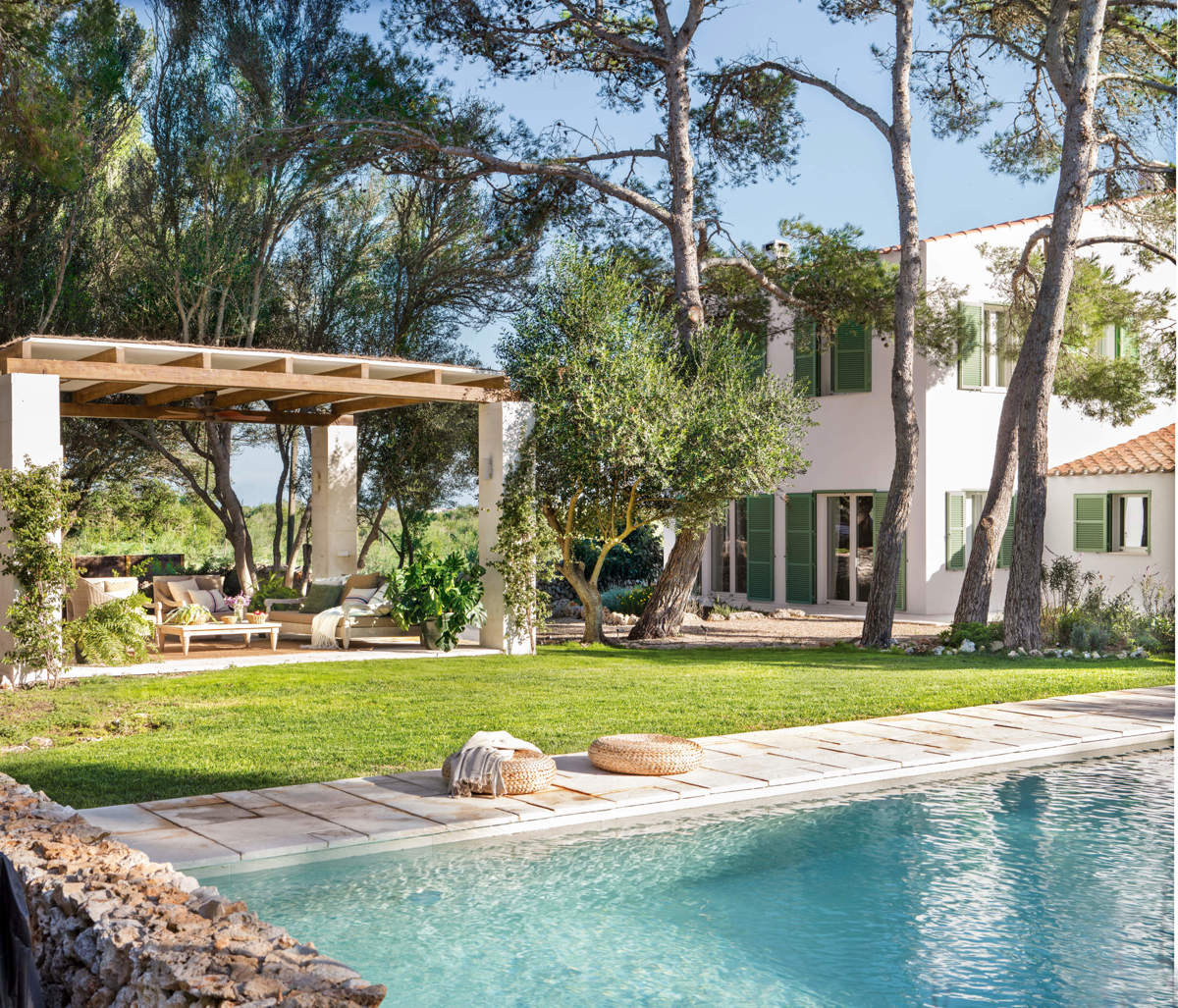 12 piscinas rústicas que no se despiden del pasado: pequeñas, con ...