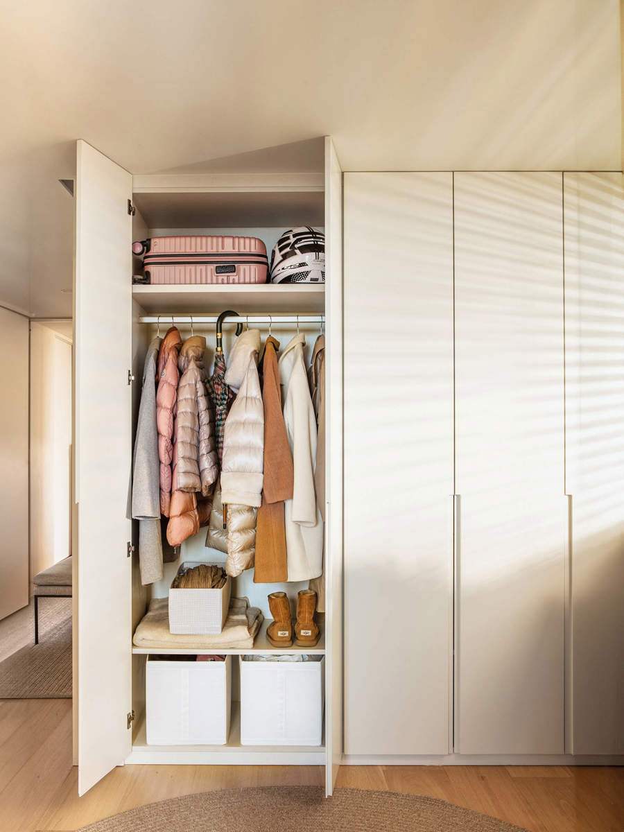 Cómo organizar y diseñar un armario empotrado por dentro (la solución ...