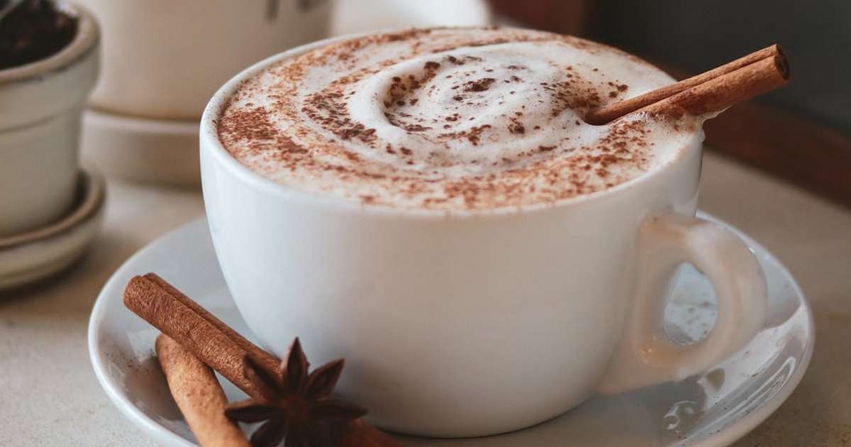 Chai Latte: qué es y cómo preparar la bebida especiada de moda