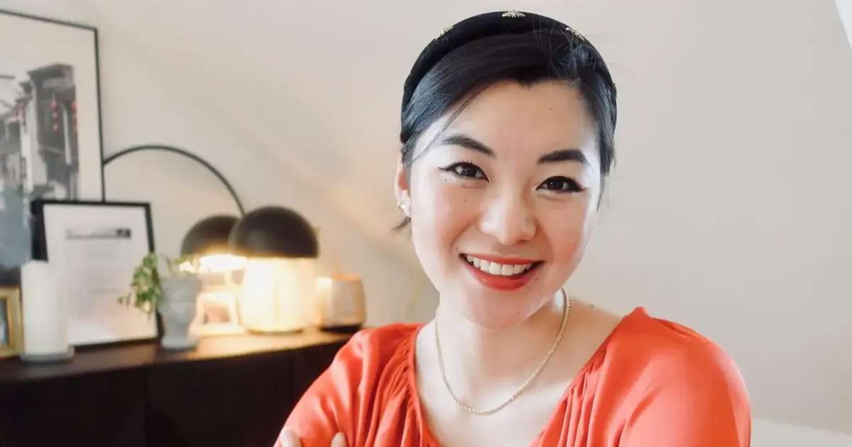 Bai Xu, arquitecta: "Los techos bajos, o la ilusión de que lo son, hacen que el salón parezca ...