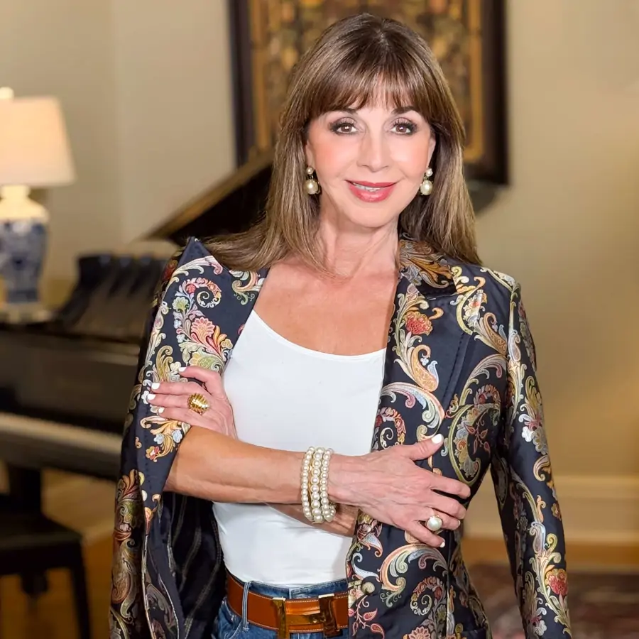 Diane Gottsman, experta en etiqueta y protocolo: "Si te traen un regalo ...