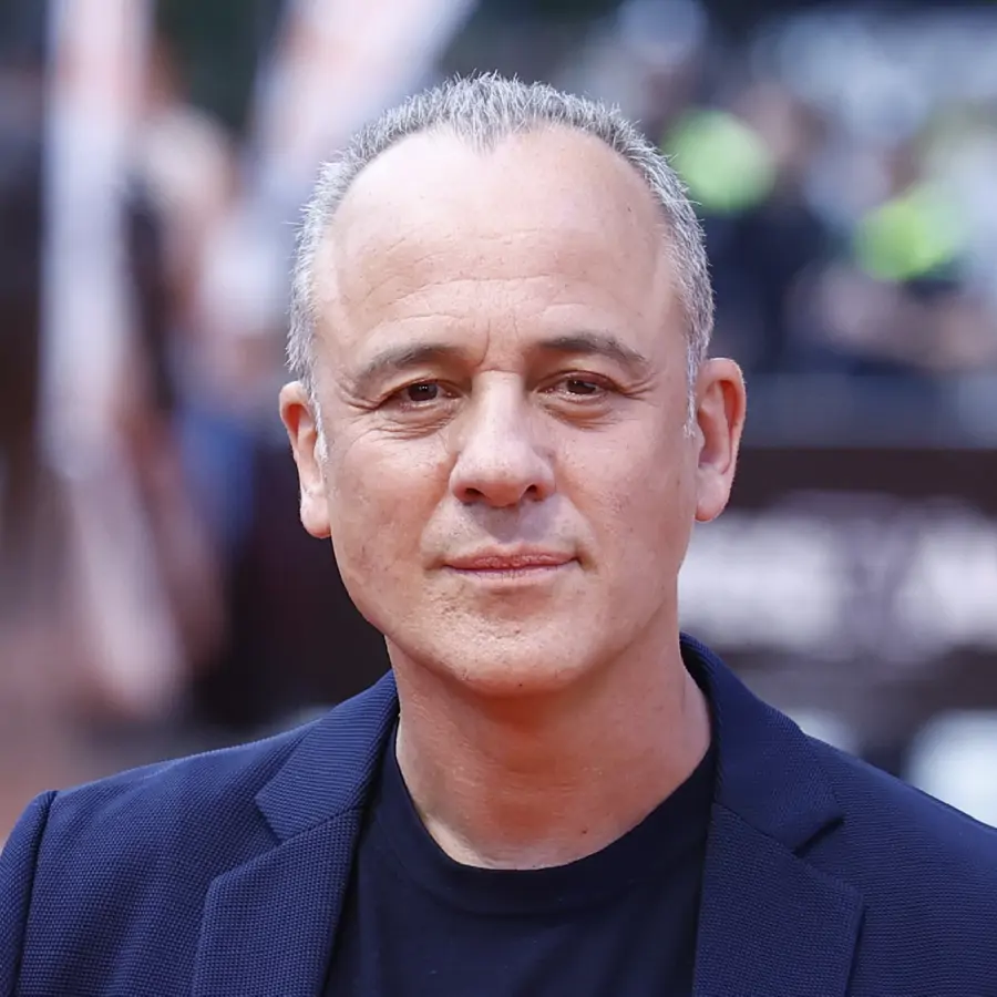 Javier Gutiérrez (54 años): “Cuando llegué a Madrid, era un chico que sabía hacerse su cama, se ...