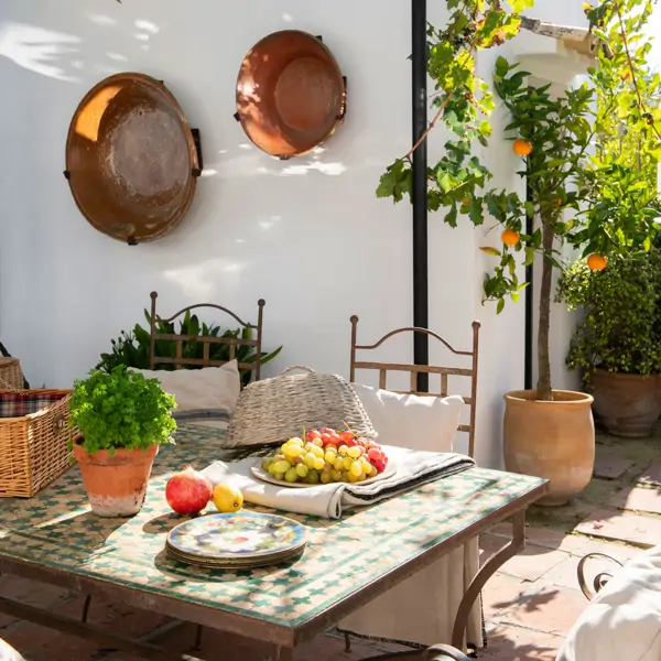 Así es la elegante casa modernista de Úrsula Corberó y Chino Darín ...