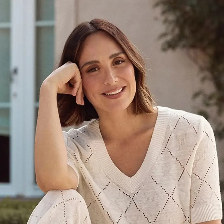Ni negro ni blanco: el vestido rojo de Tamara Falcó está en Zara ...