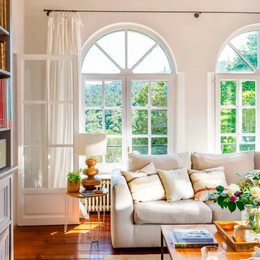 7 ventanas originales que transforman cualquier casa: del gran ventanal ...