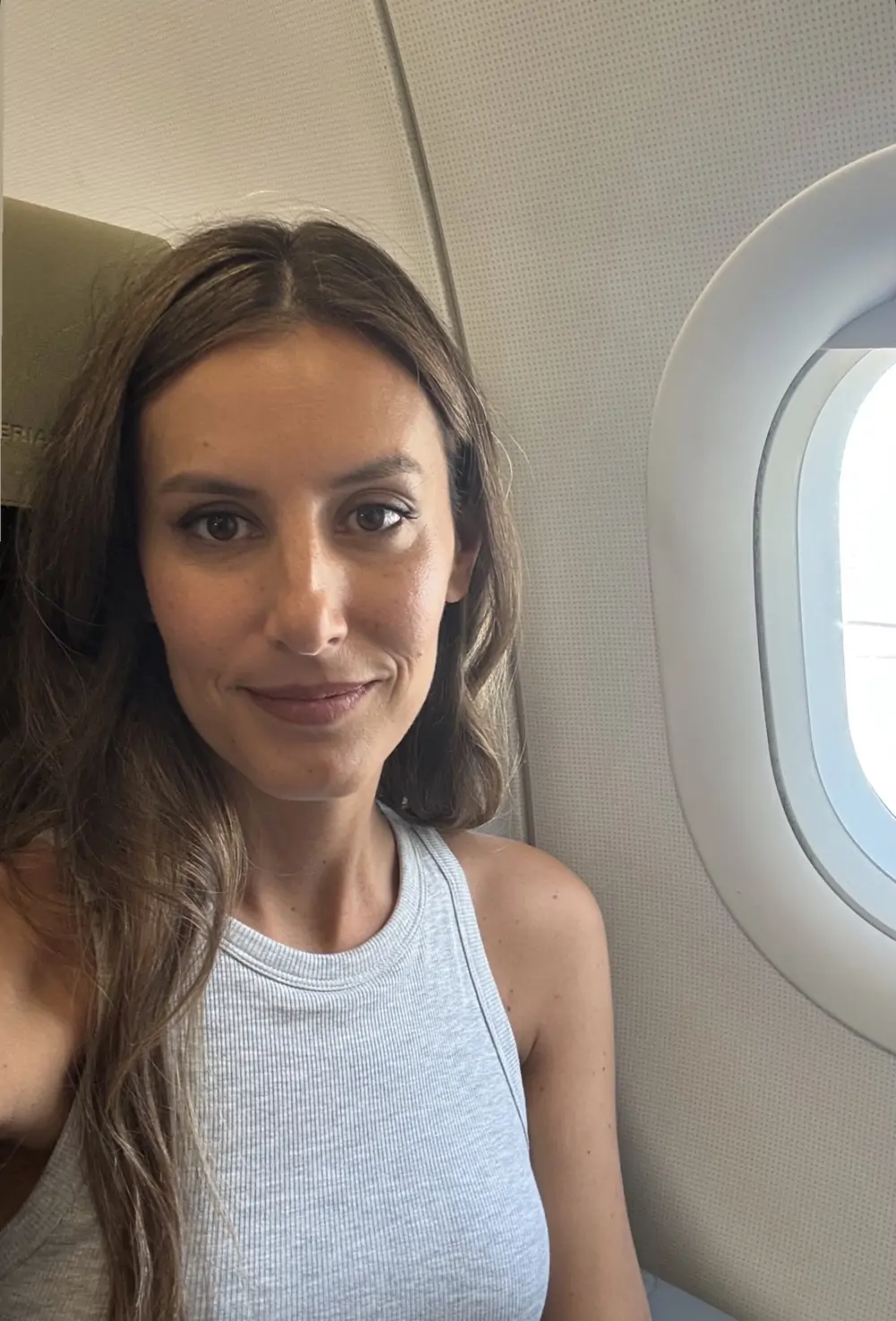 Ana Boyer tiene la camiseta básica que te salvará el verano: 5 opciones ...